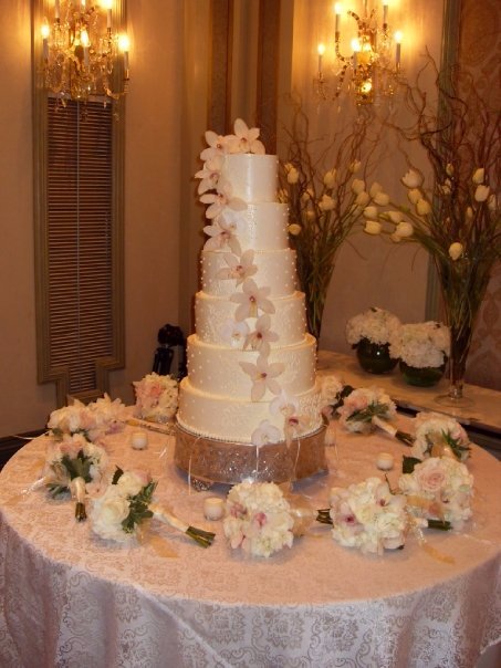 cake florals - NOLA FLORA