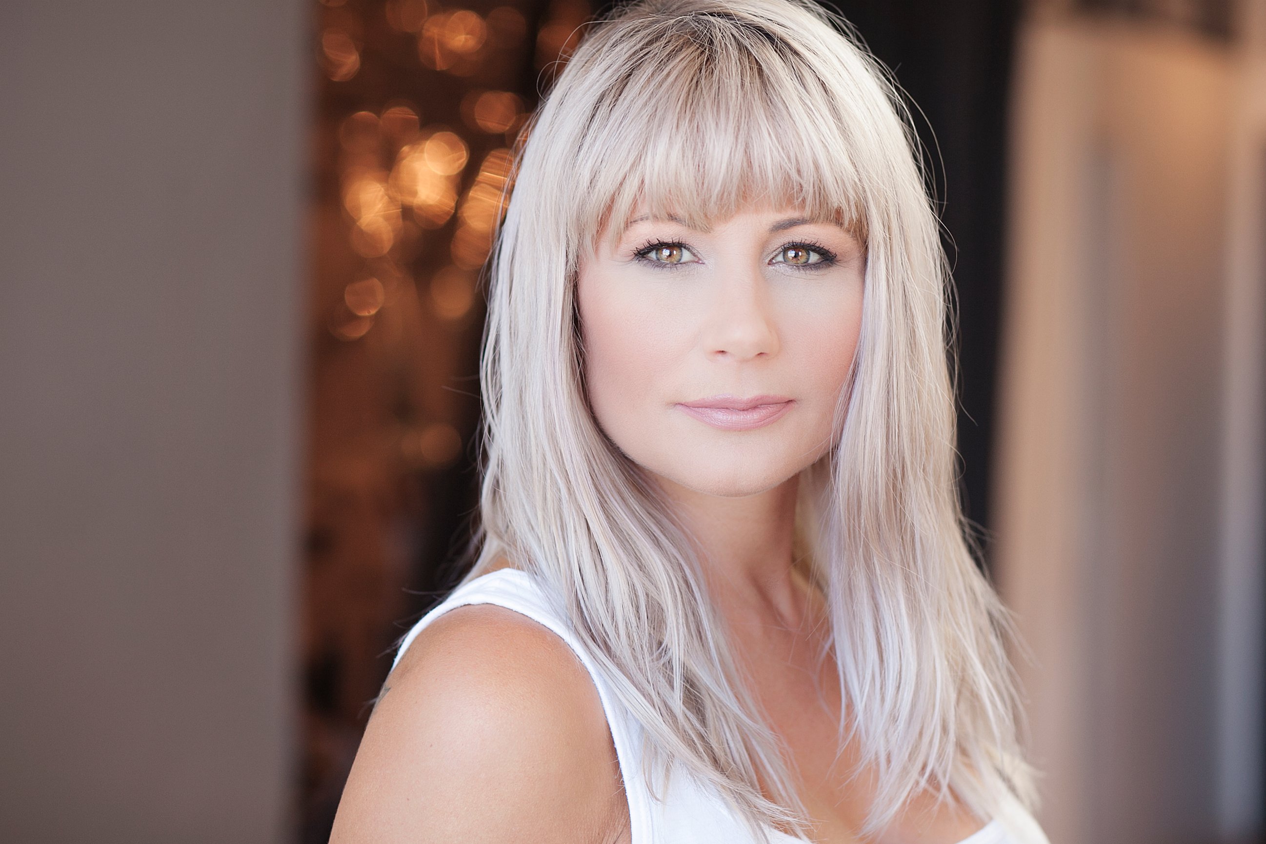 Toronto Actress Shannon Novak - Lindsey Macdonald