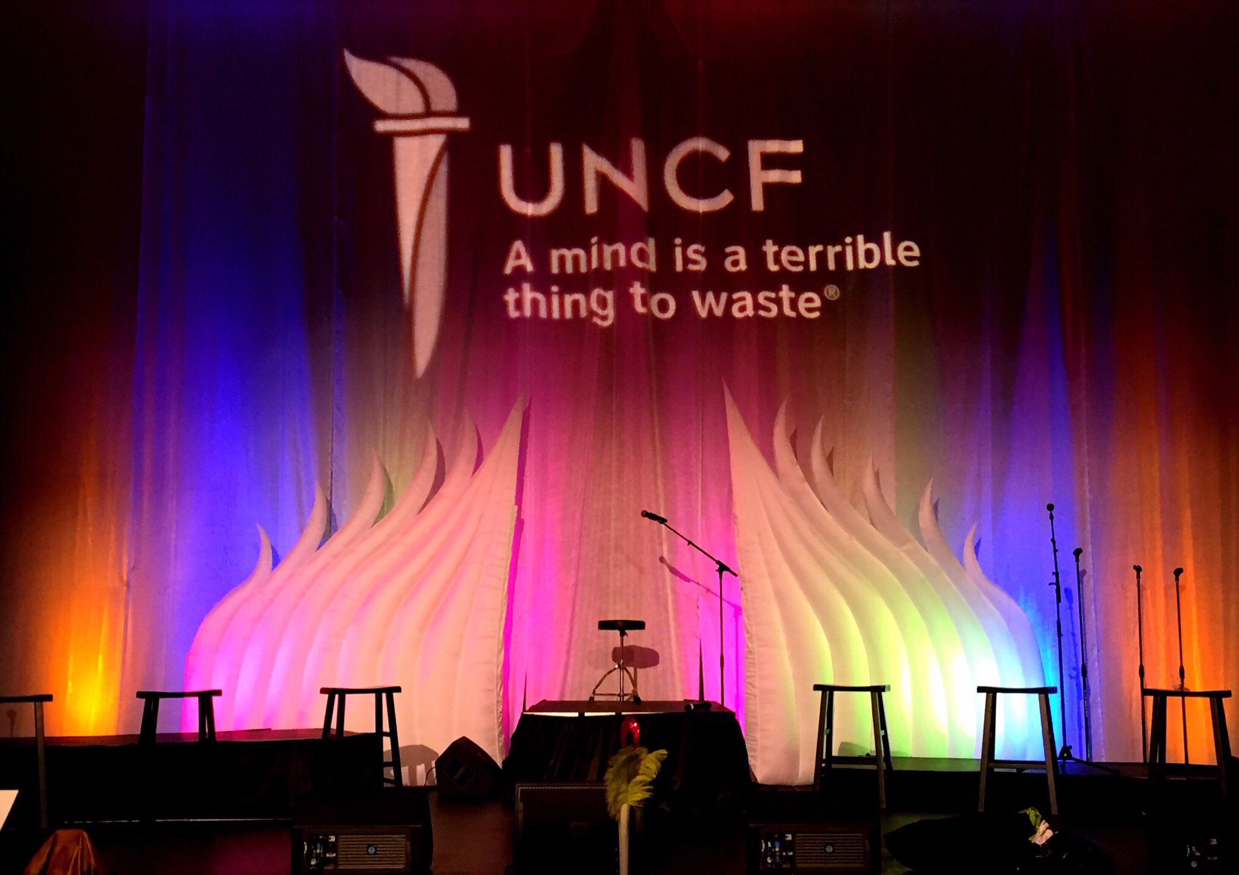 Huntsville's UNCF Event at Von Braun Center with MEtropolitan Disc ...