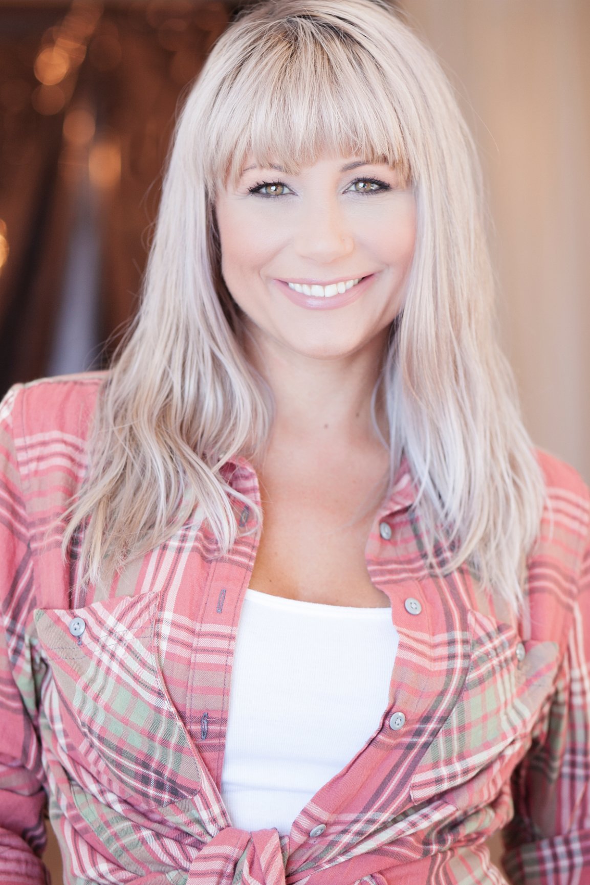 Toronto Actress Shannon Novak - Lindsey Macdonald