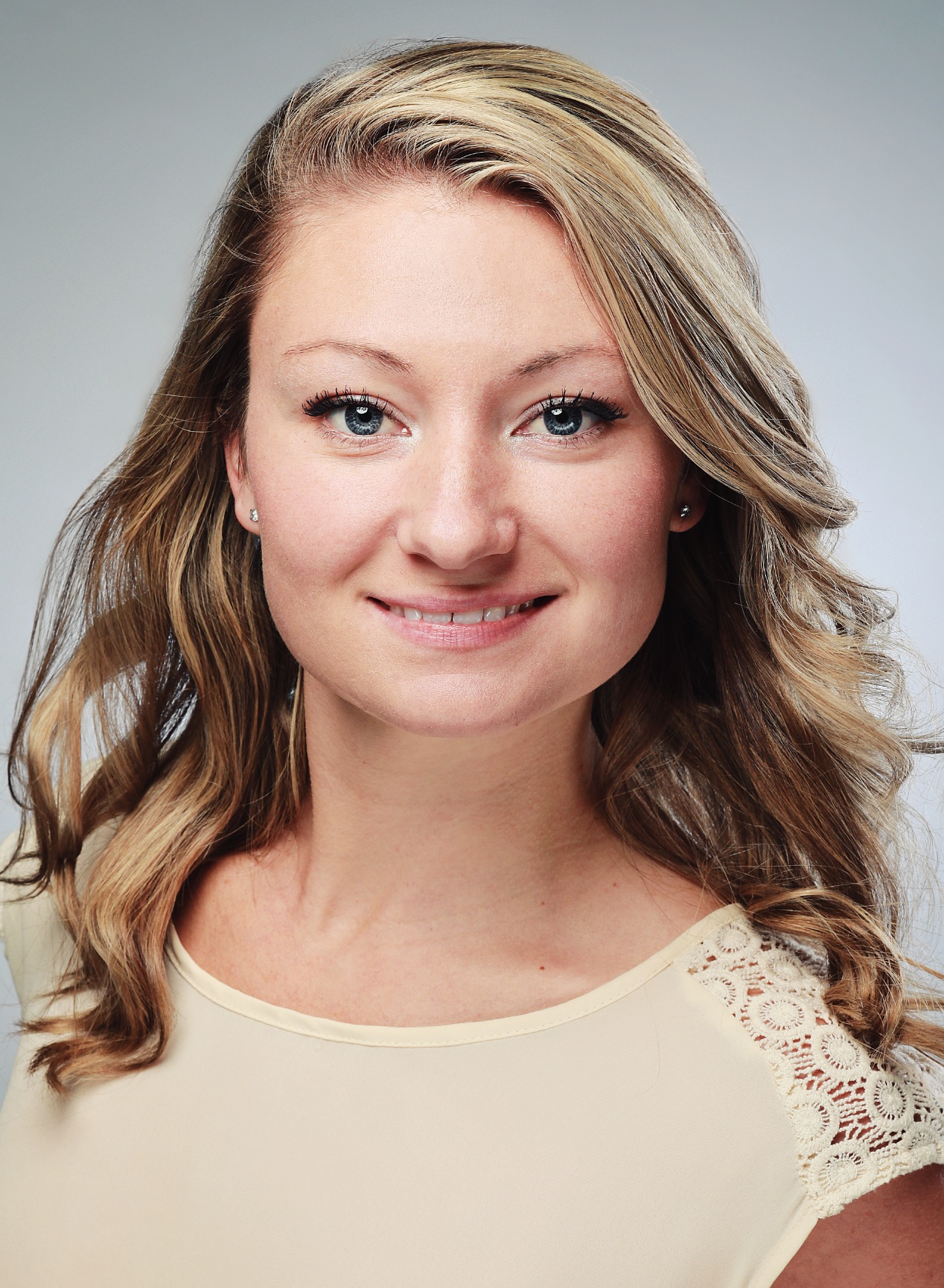 Headshot Sample - www.amandaneeley.com