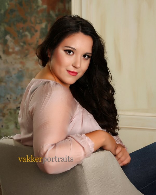 Sarah E. - Rainier Christian School - Vakker Portraits