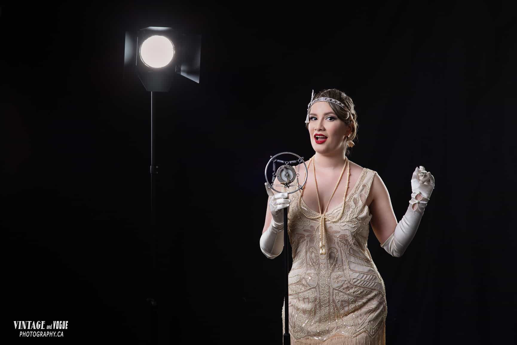 ROARING TWENTIES FLAPPERS GANGSTERS PHOTOGRAPHY