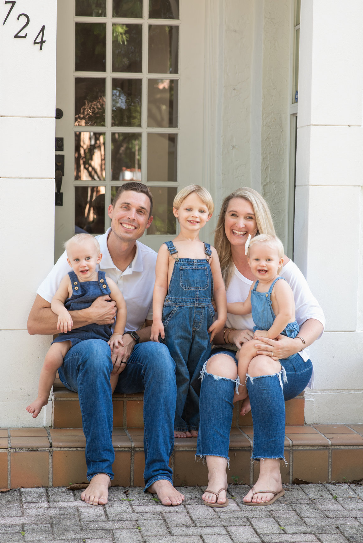 Family Portraits - Playtime Candid's