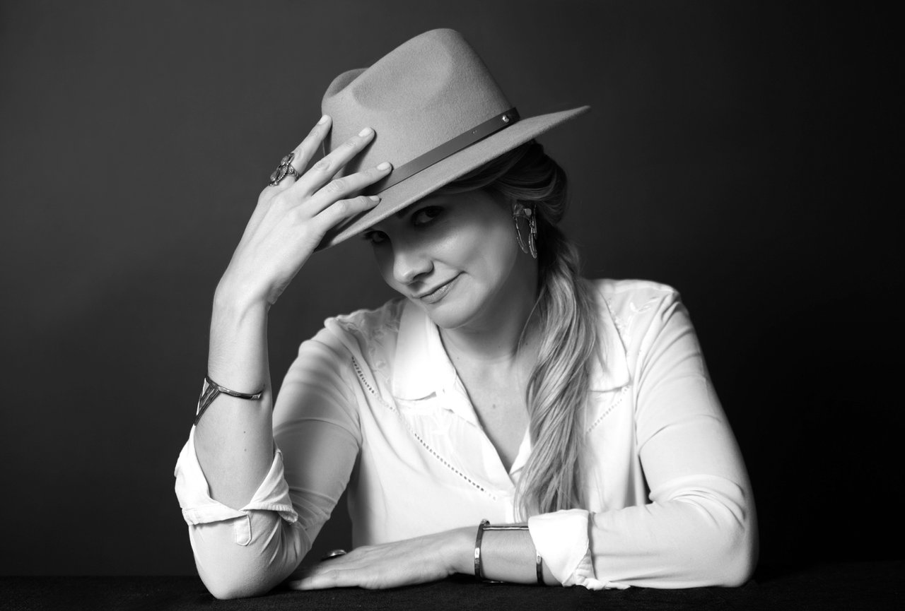 Emily Hodder - STILETTO MODELS