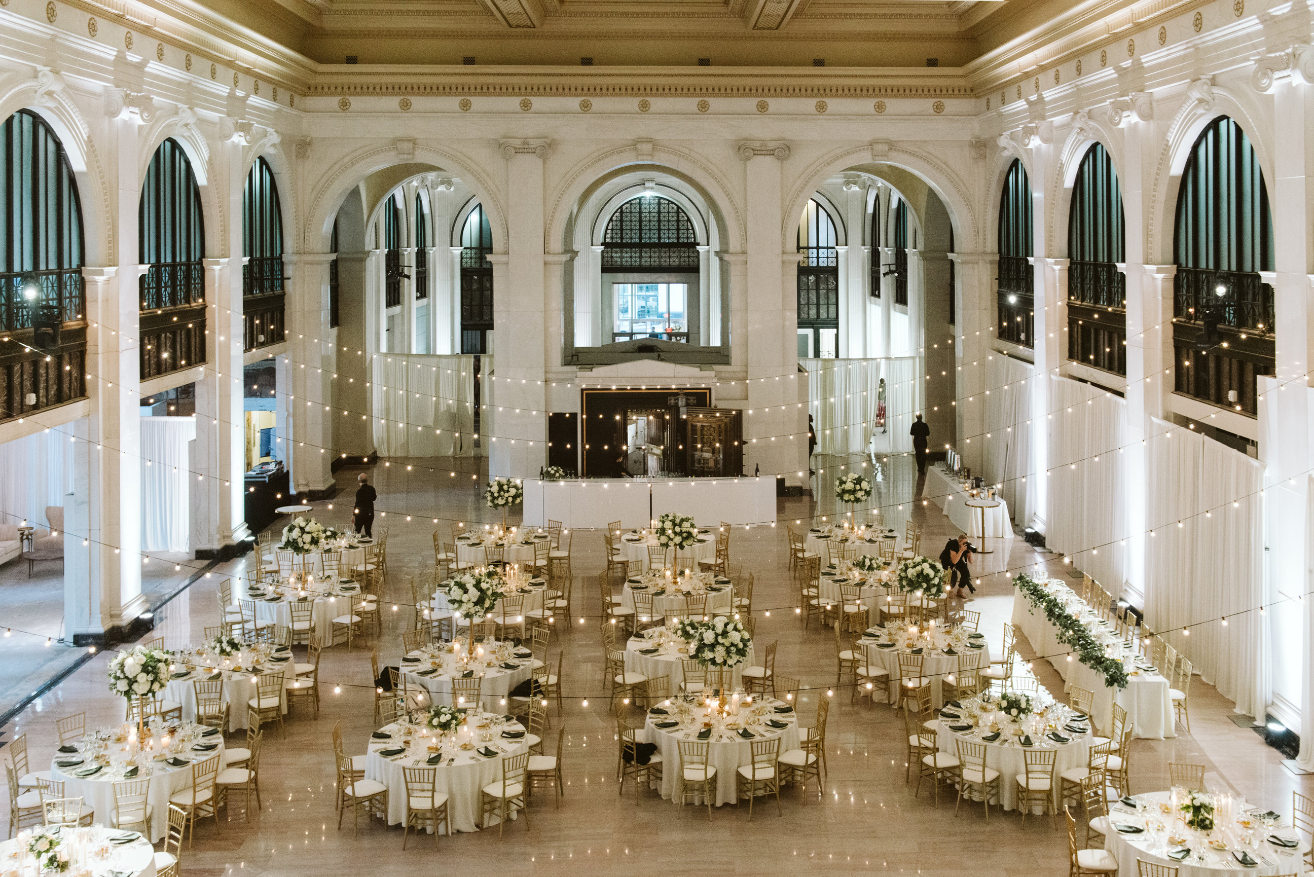 Home | Jen House Design - Elegant Floral Design in Plymouth MI