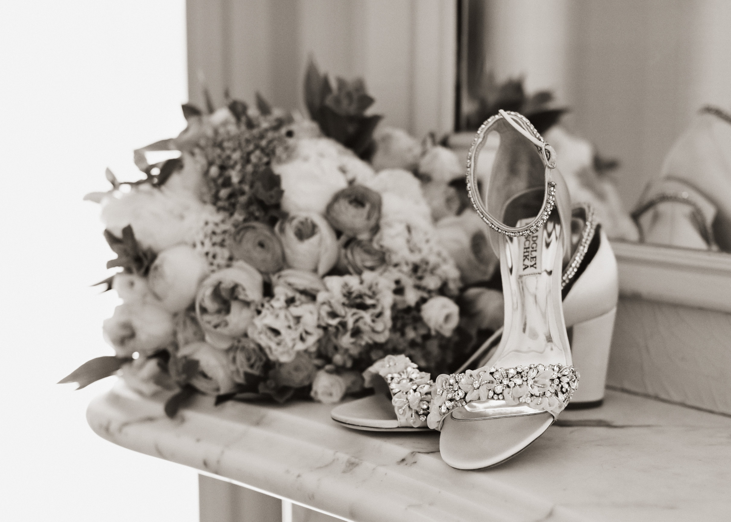 OBSIDIAN & ALABASTER - Kevin Barre Photography: Memphis Premier Wedding ...