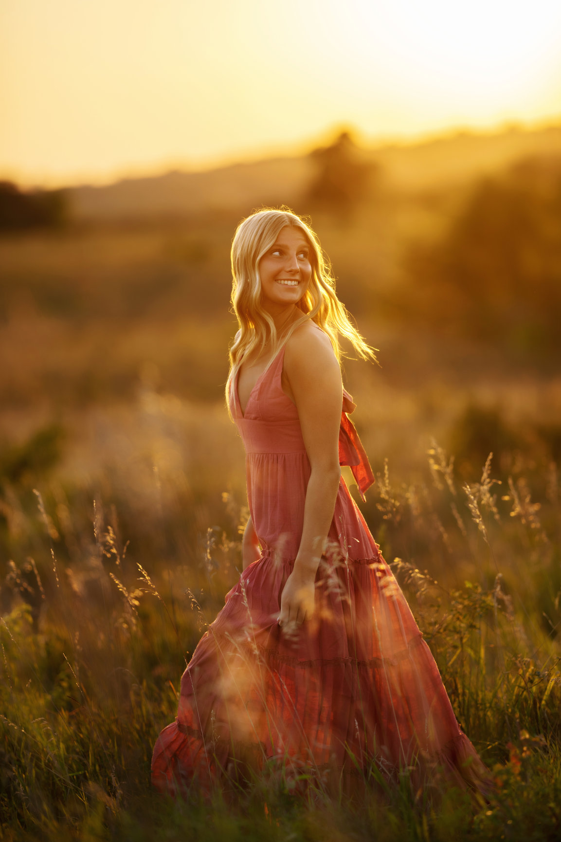 Paige's Gold Senior Portrait Session - Center Stage Seniors