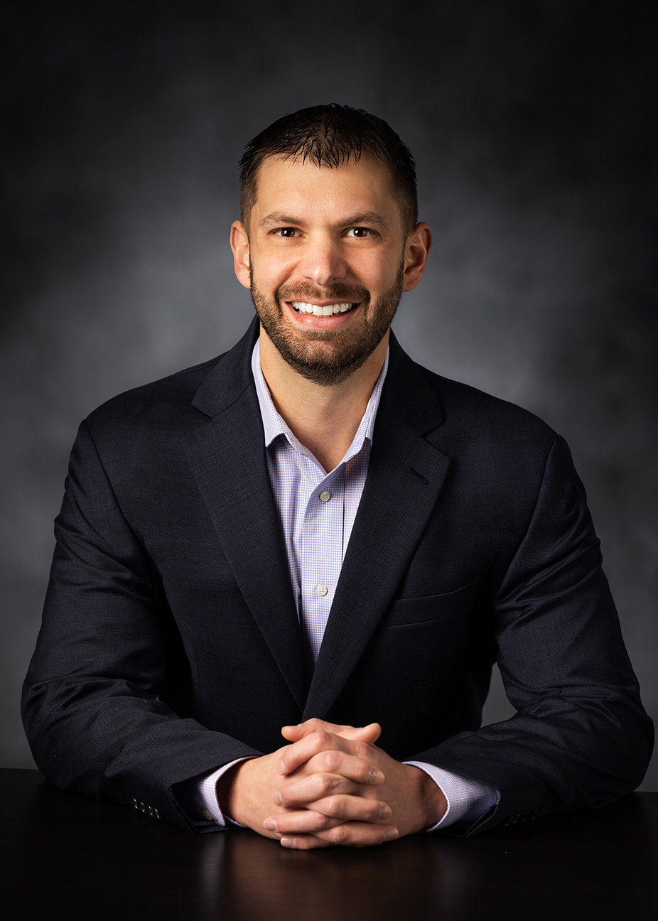 PROFESSIONAL HEADSHOTS AND BRANDING - Joe McNemar Photographer