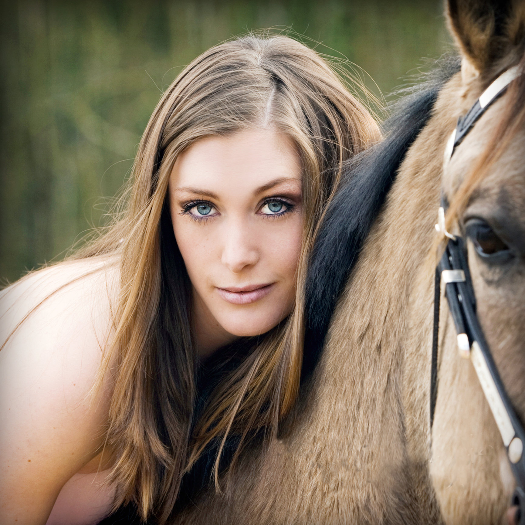 EQUINE - Inside The Apple Photography
