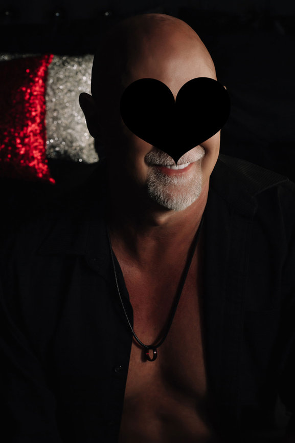 Mr. & Mrs. L's Couples Boudoir Session