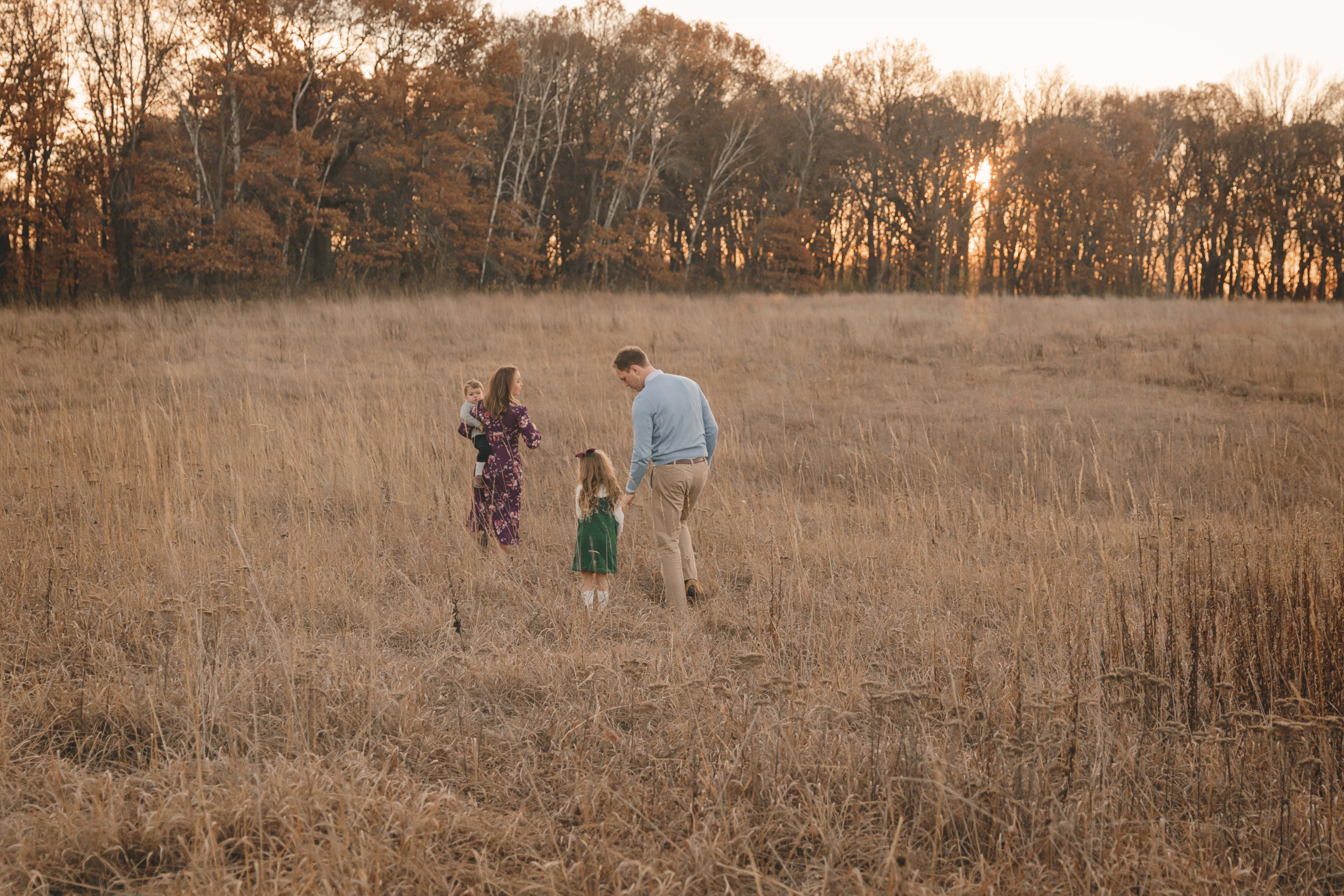 Fall in love this season with the most beautiful family photos
