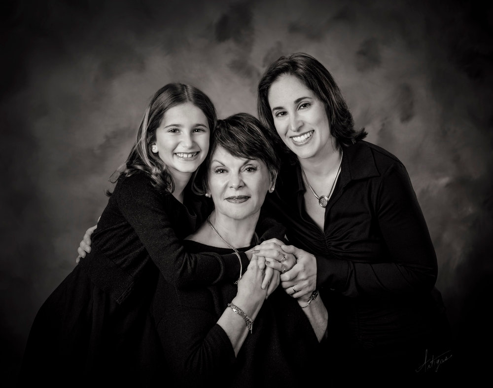Generational Family Portrait Session - Theresa Artigas Portrait Artist