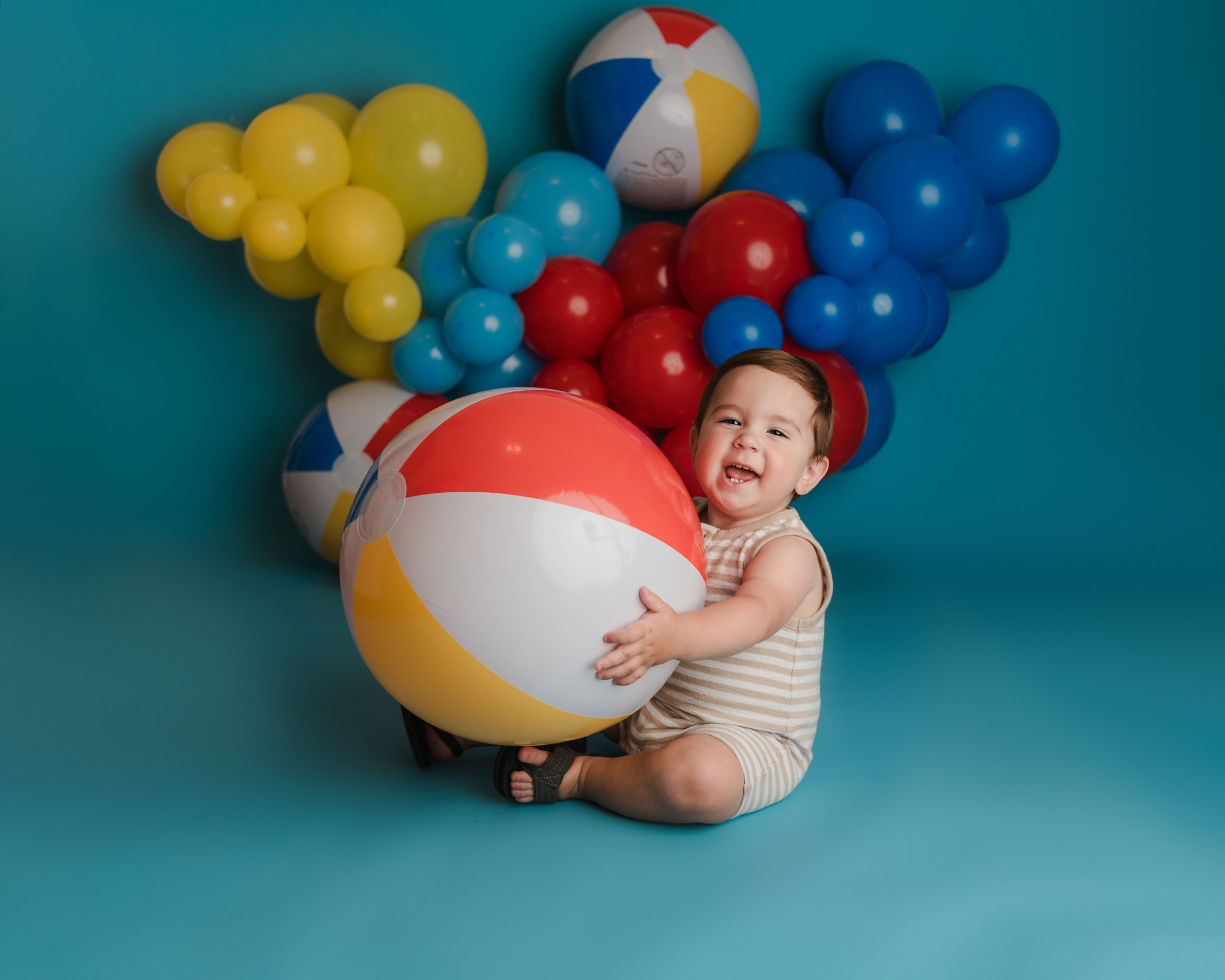Beach Ball Smash & Splash - Bolt Photography