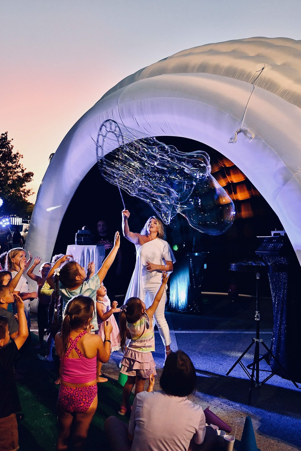 EVENT ENTERTAINMENT - AUSTIN, TX