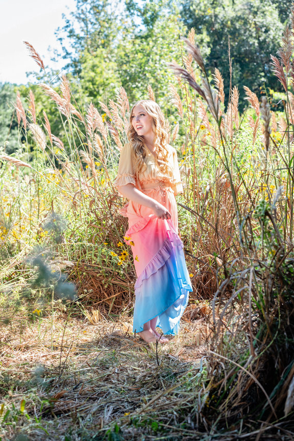 5 Ways to Style the Perfect Senior Photo Outfit - Delynn Photography