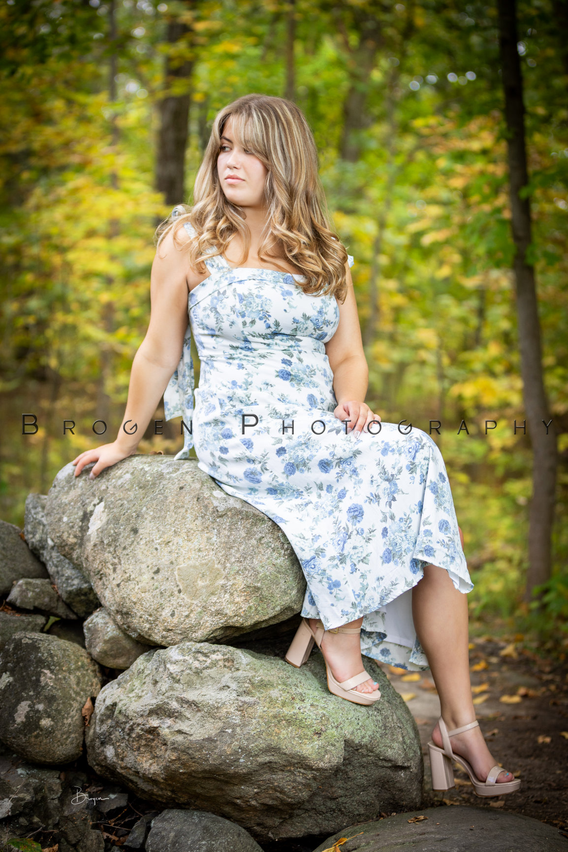 SENIOR PORTRAIT SESSION - Brogen Photography - Portrait Division