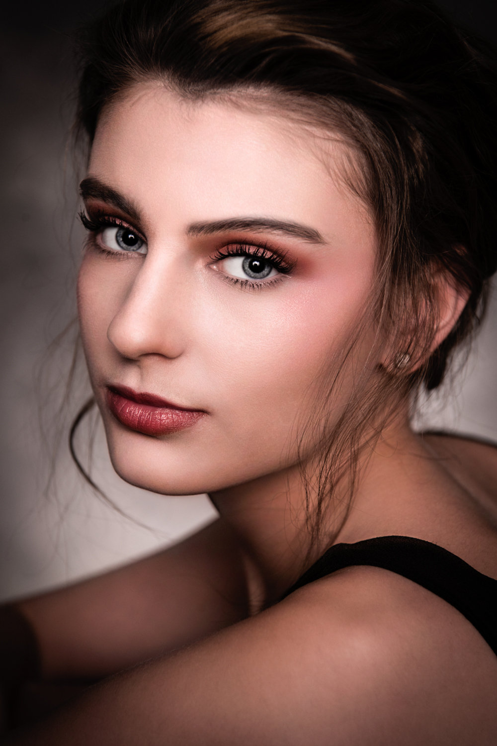 Women: 18-29 - Red Models & Talent