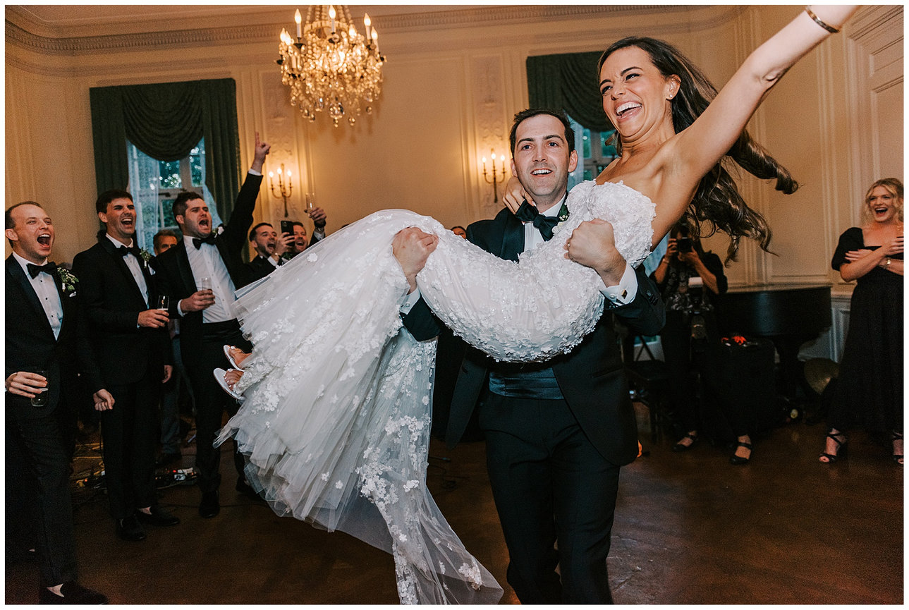 Leah + Connor / Glen Manor - Ludwig Photography