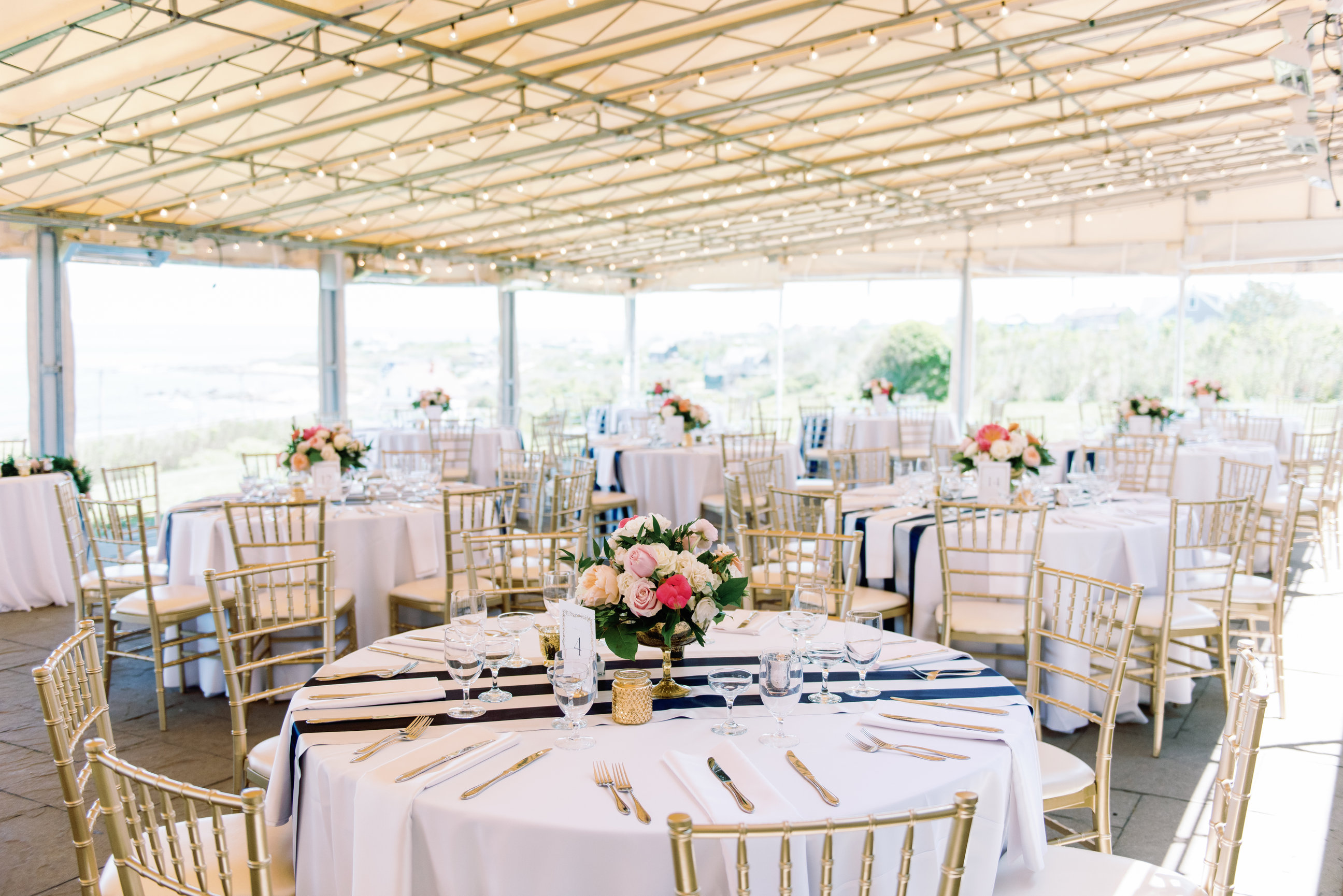 Jaclyn + Robert / Spring House Block Island - Ludwig Photography