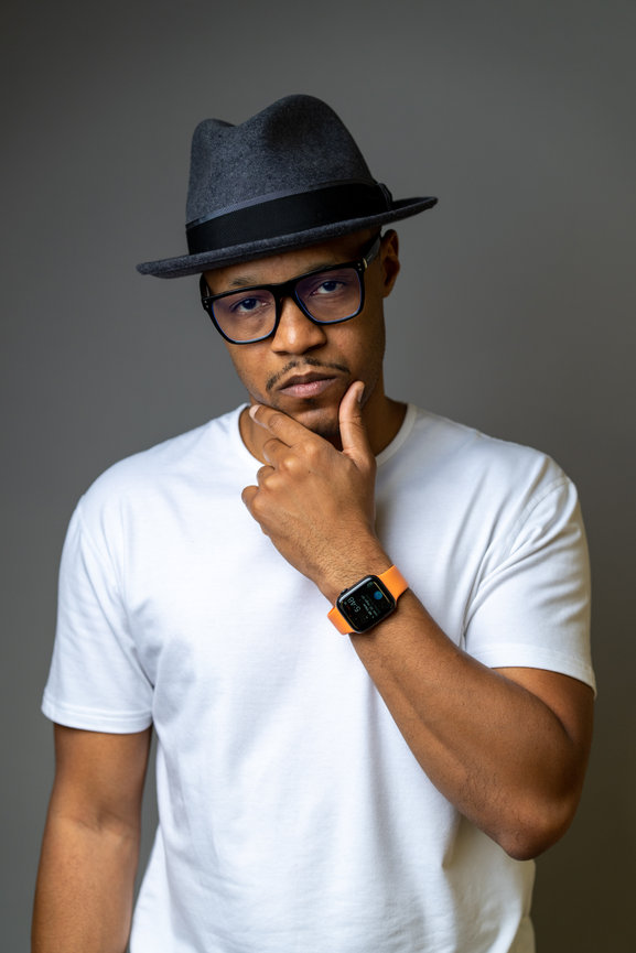 ABOUT - Jason Flakes