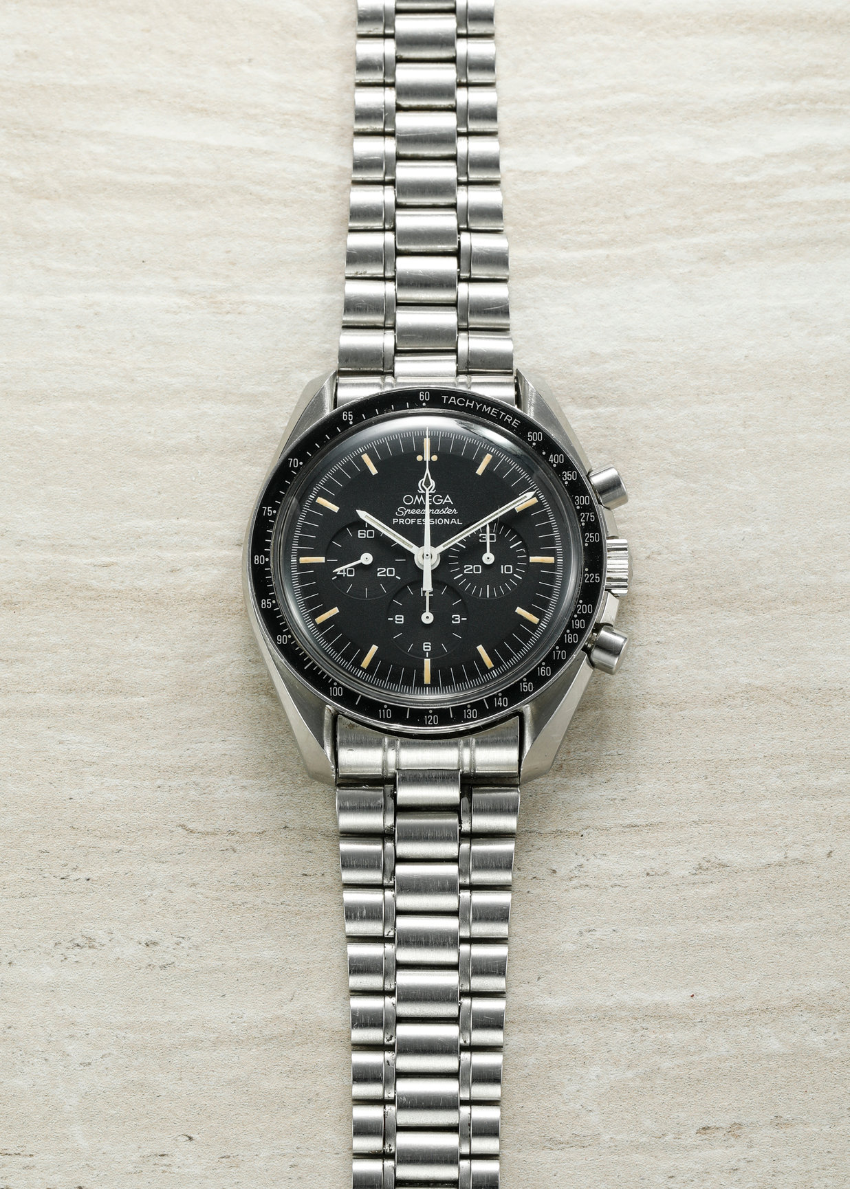 Omega Speedmaster 3590.50 Cream Japan 1992 - Roy & Sacha Davidoff SA