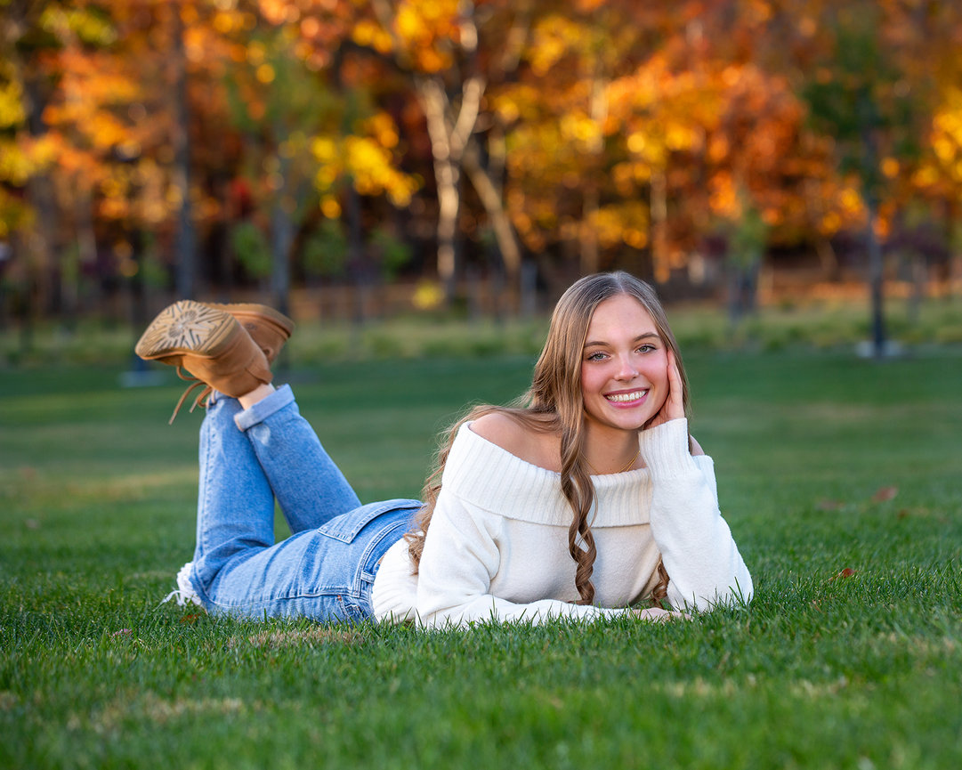 Ally- Class of 2025 - Photo Art Studios