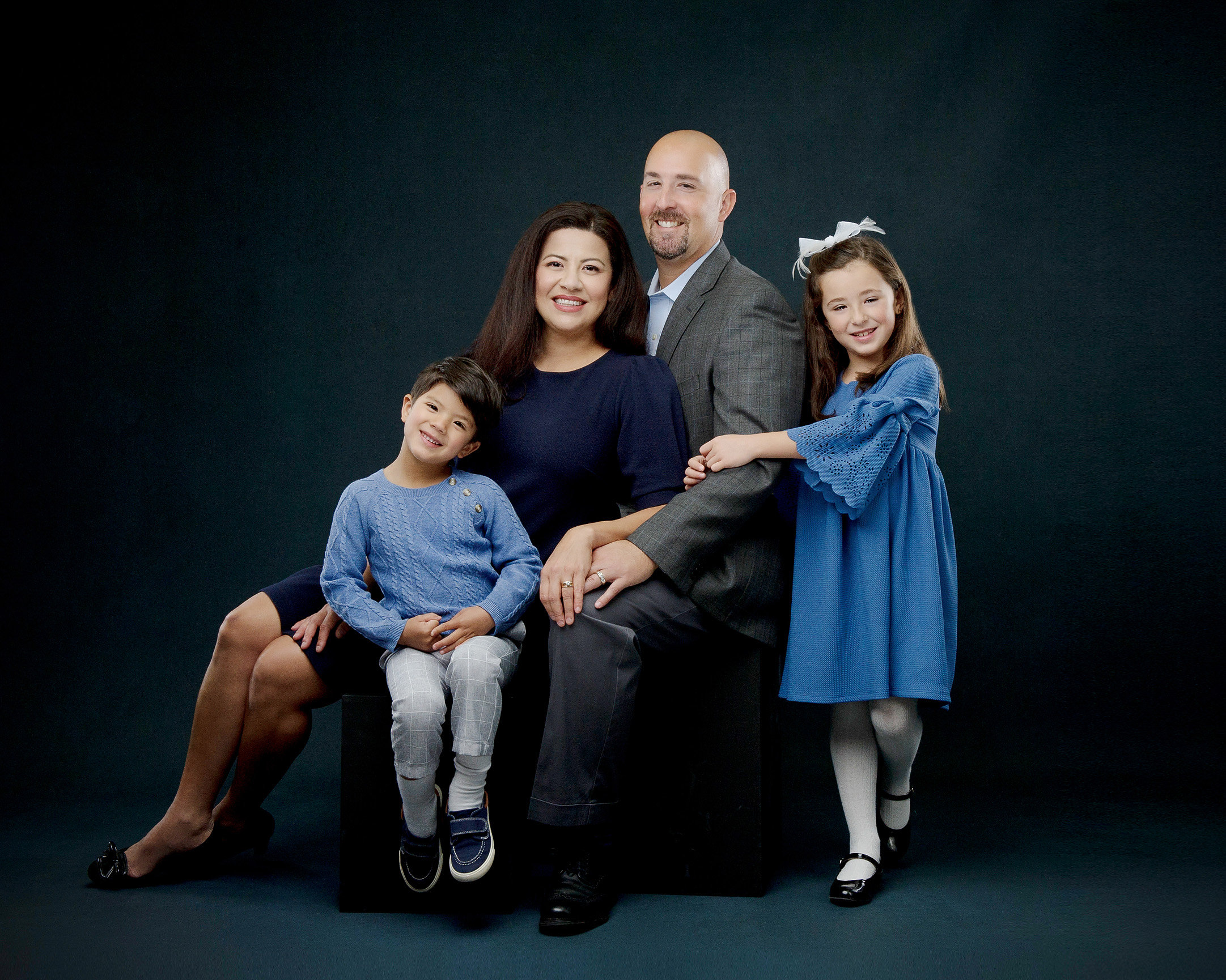 Luxurious Family Portraits As Artwork In Your Home By Vann Fine Art Luxurious Family Portraits As Artwork In Your Home By Vann Fine Art