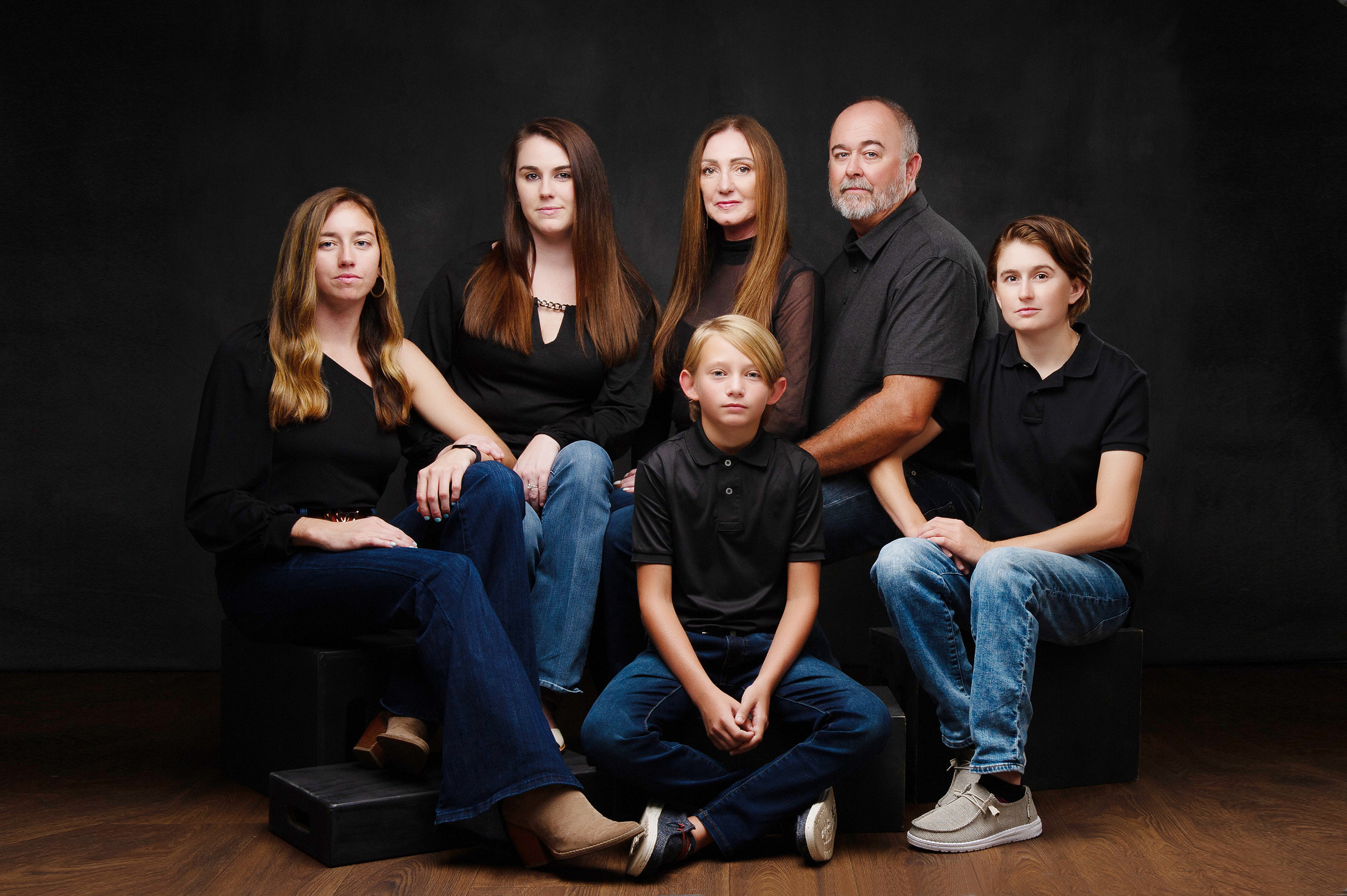 Luxurious family portraits as artwork in your home by Vann Fine Art ...