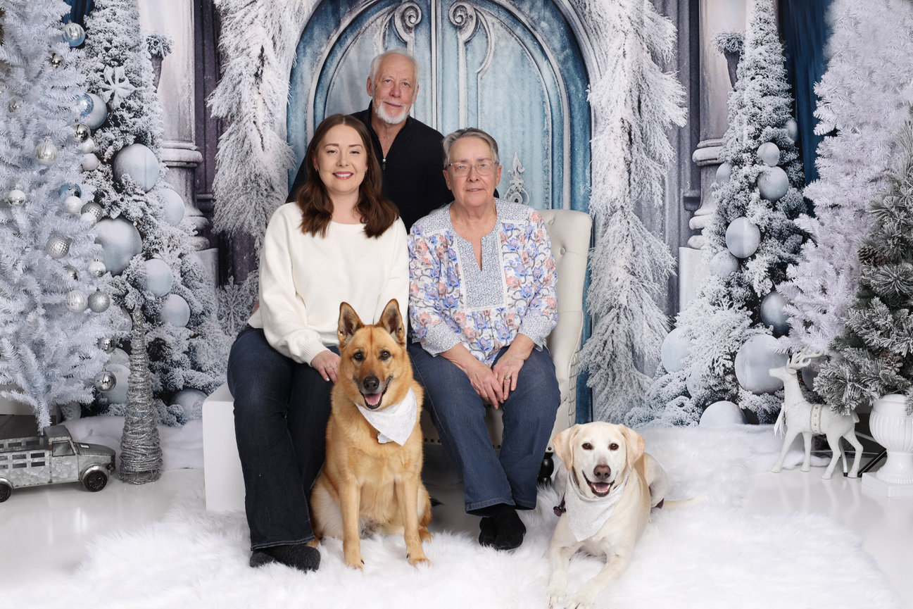REGINA CHRISTMAS SESSIONS - Brice Photography