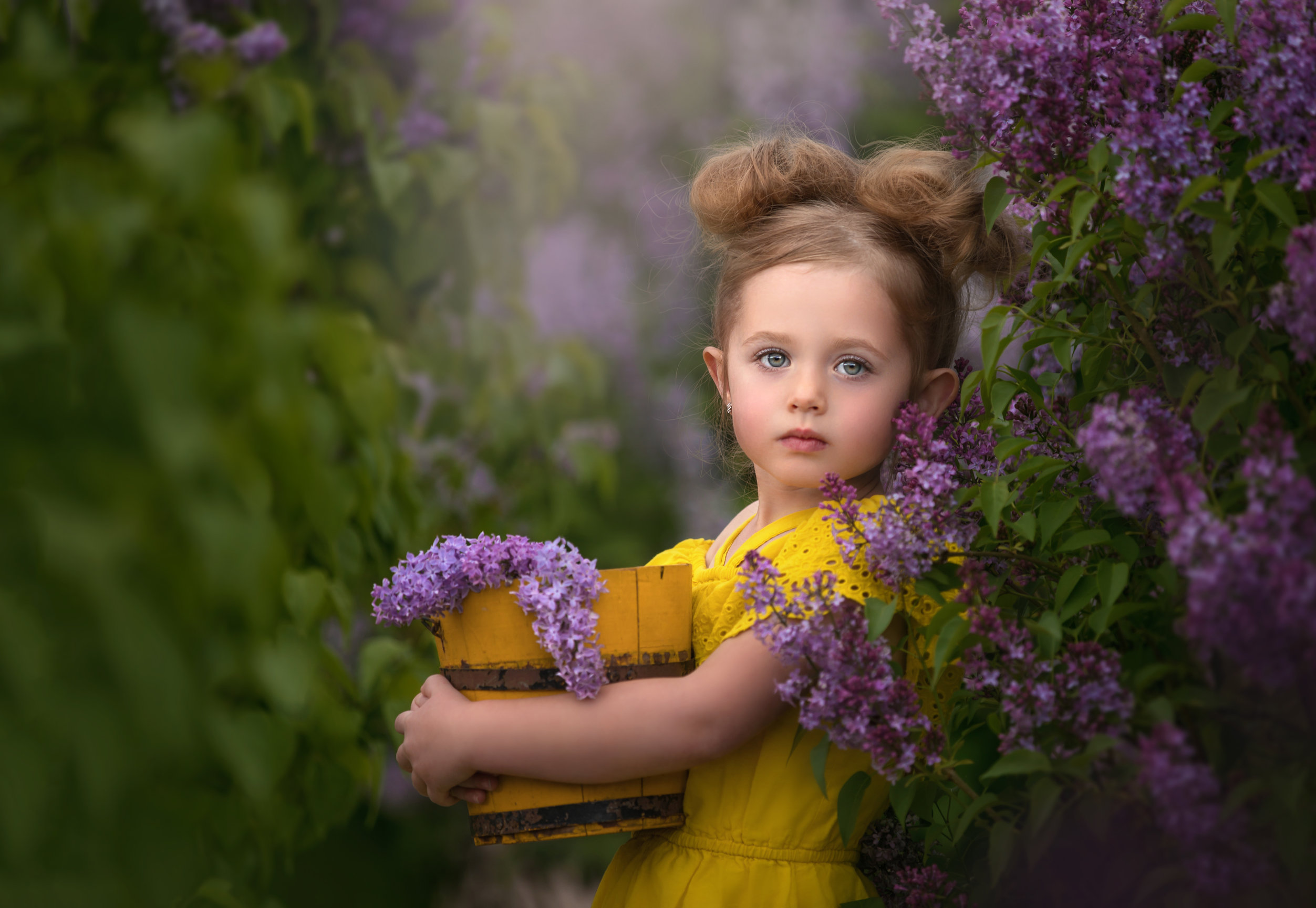 Expert children photographer specializing in child photography. Book now!