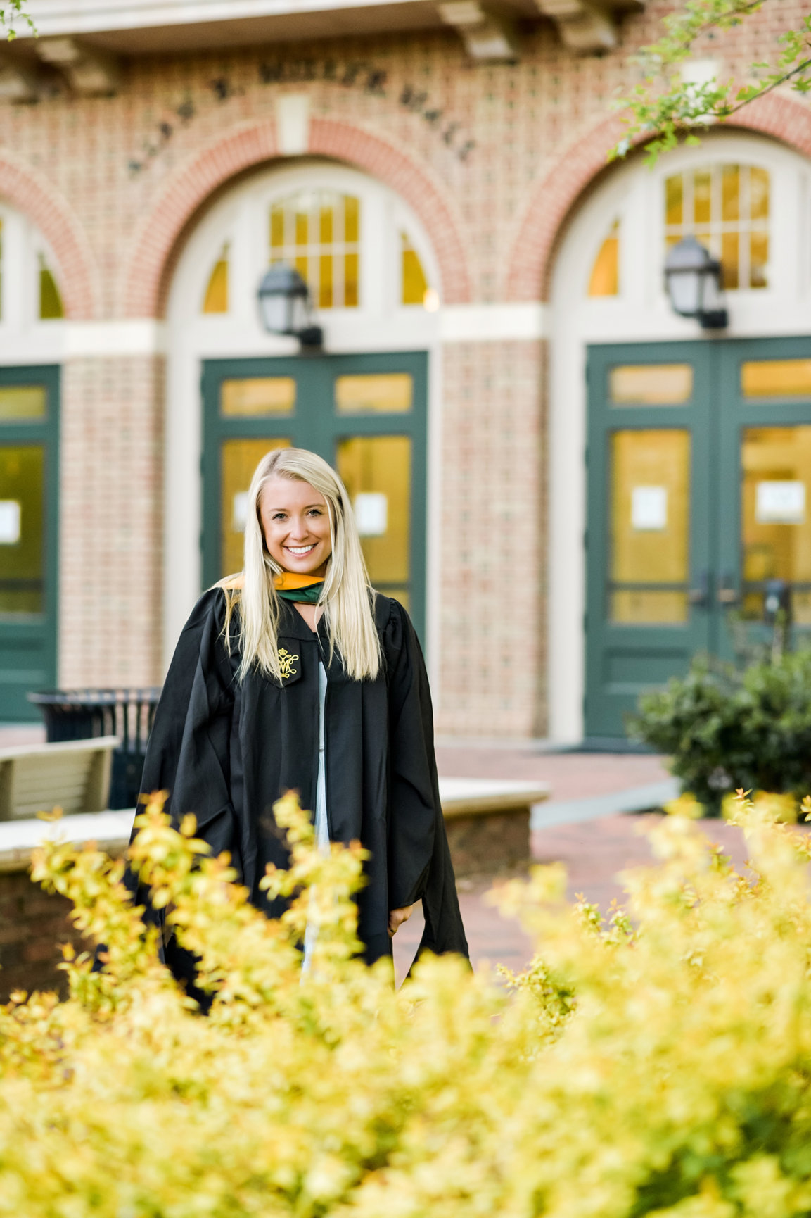 Seniors - Lindsey Lyons Photography
