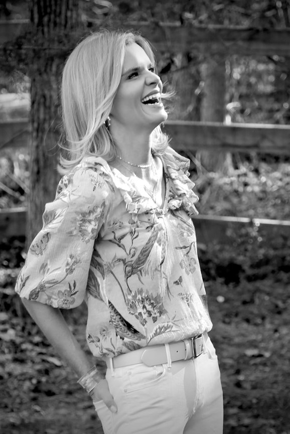 SENIOR PORTRAITS - Square One Photography