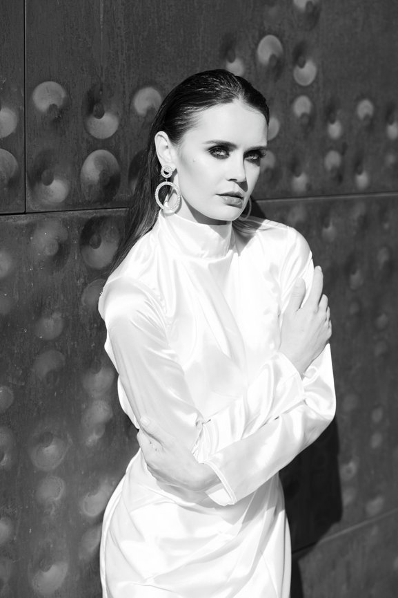 Fashion - Location - Deena Lyon