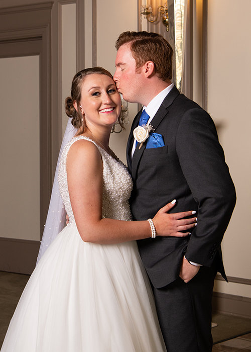 Delaney and Nick - Married in KC - www.zendejasphotography.com